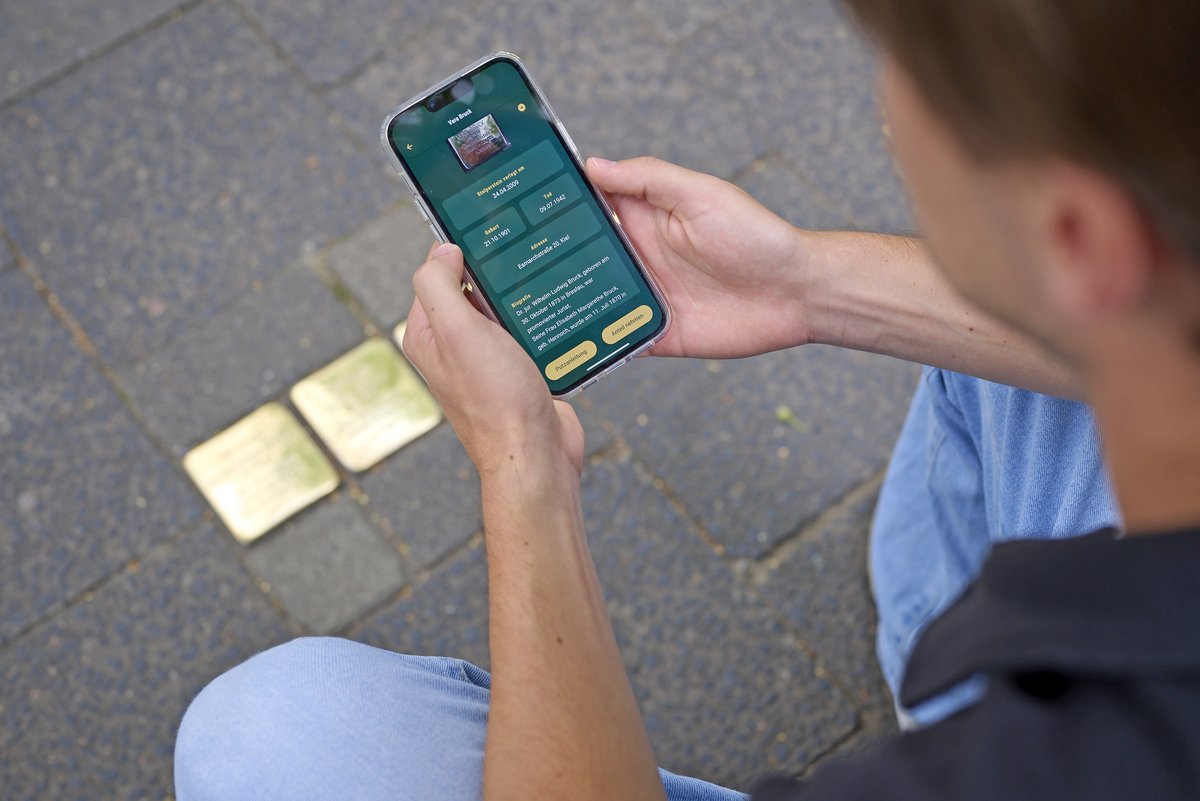 Bremen und Mecklenburg-Vorpommern machen mit: Stolpersteine-App wird erweitert | dataport.kommunal